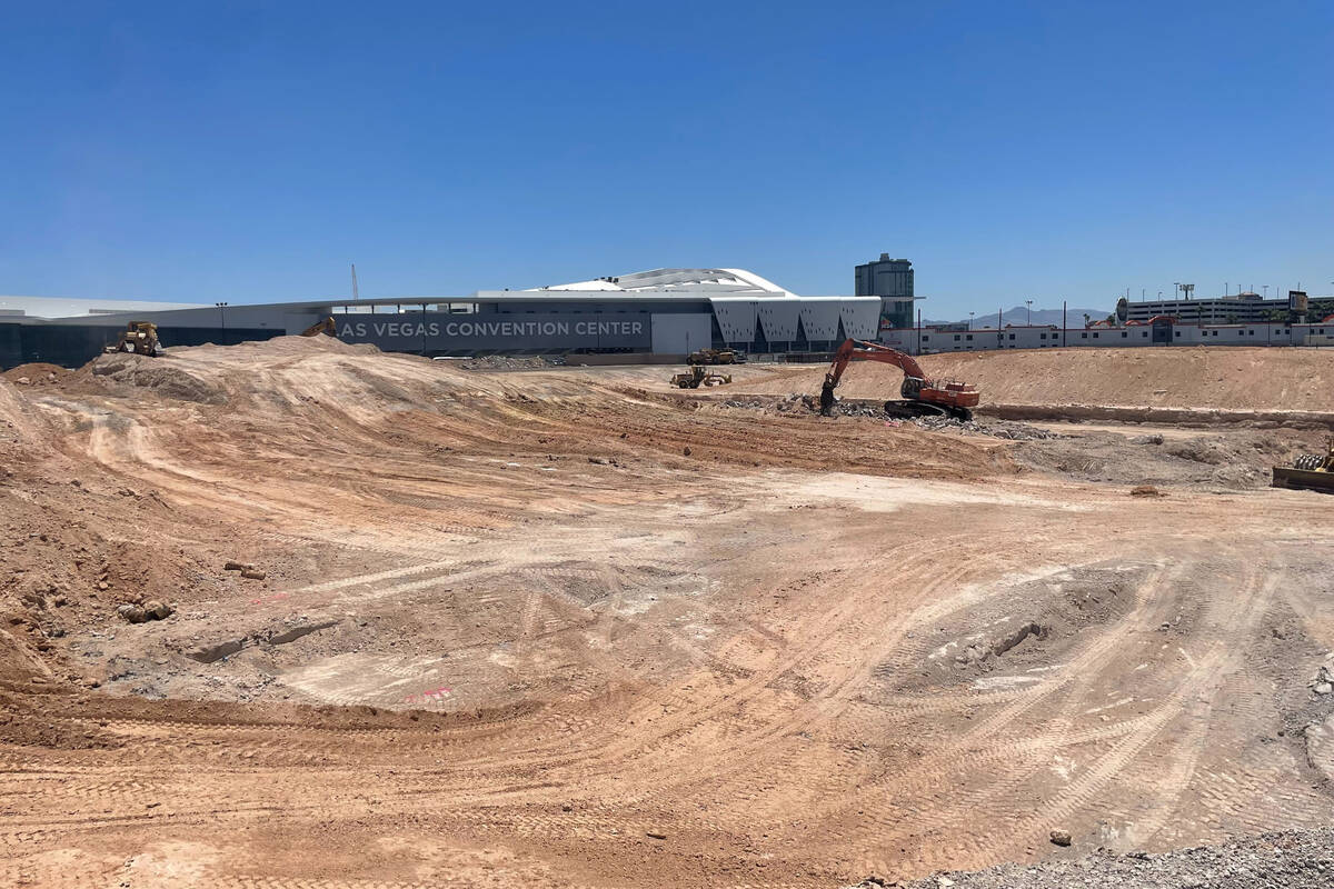 Proposed 600-foot towers on Las Vegas Strip to be reviewed by county ...