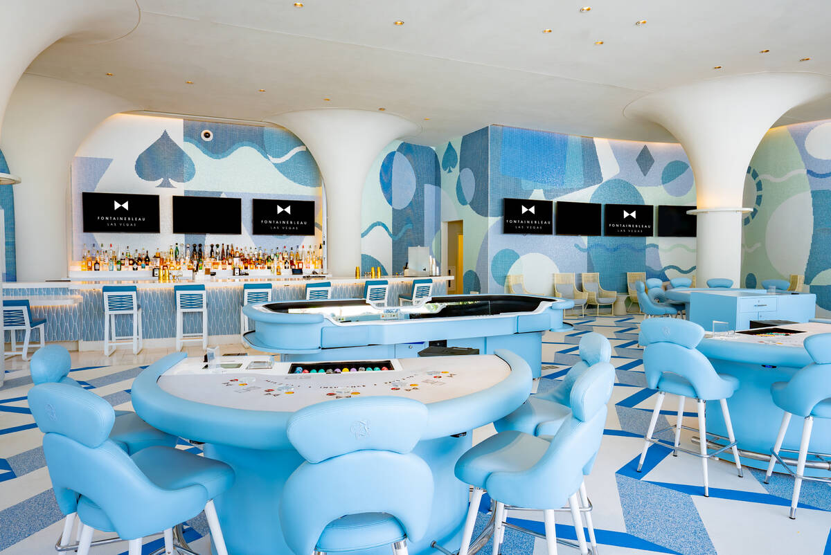 Fontainebleau on Las Vegas Strip adds poolside gaming | Casinos ...