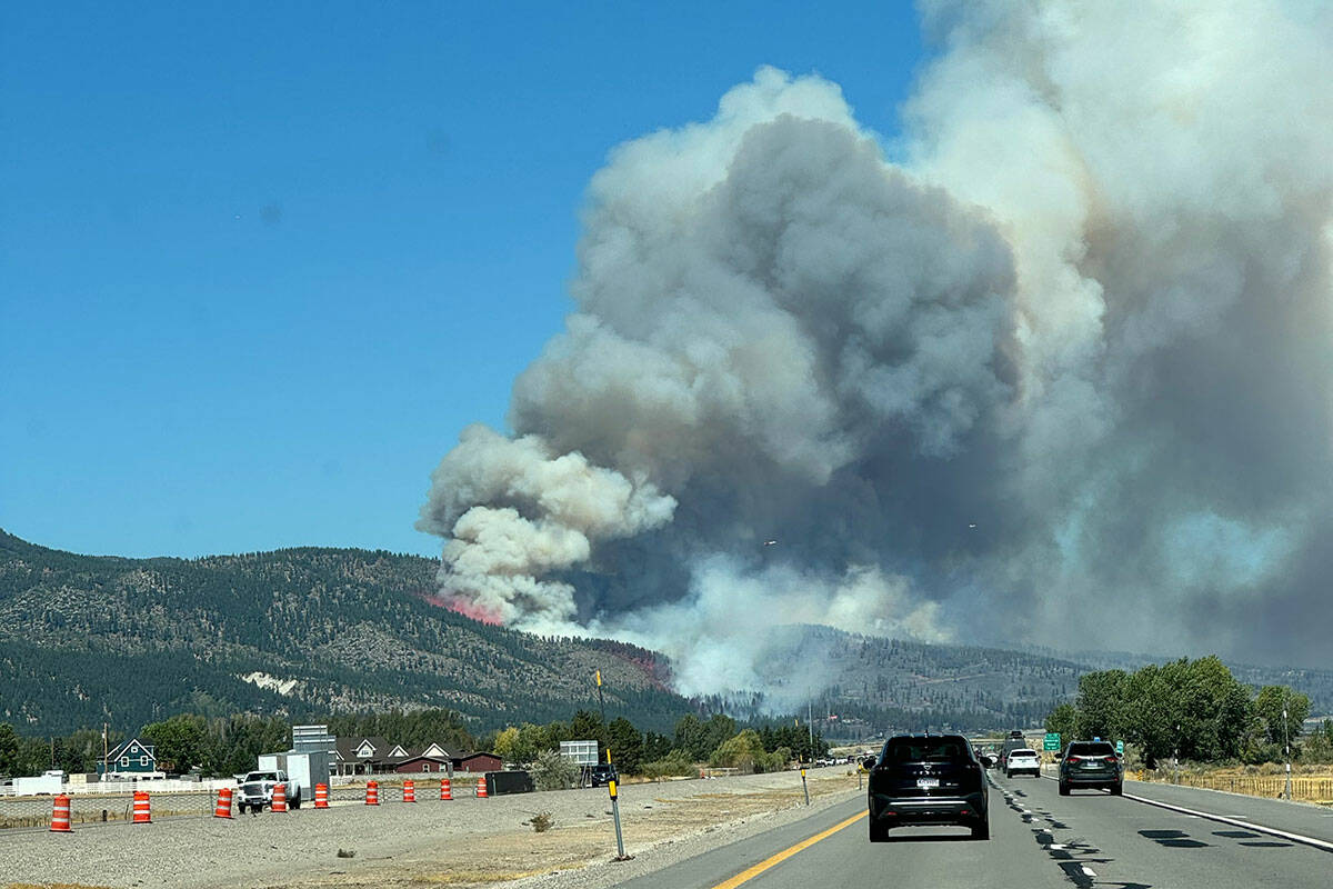 Nevada governor declares emergency as Davis Fire south of Reno sparks ...