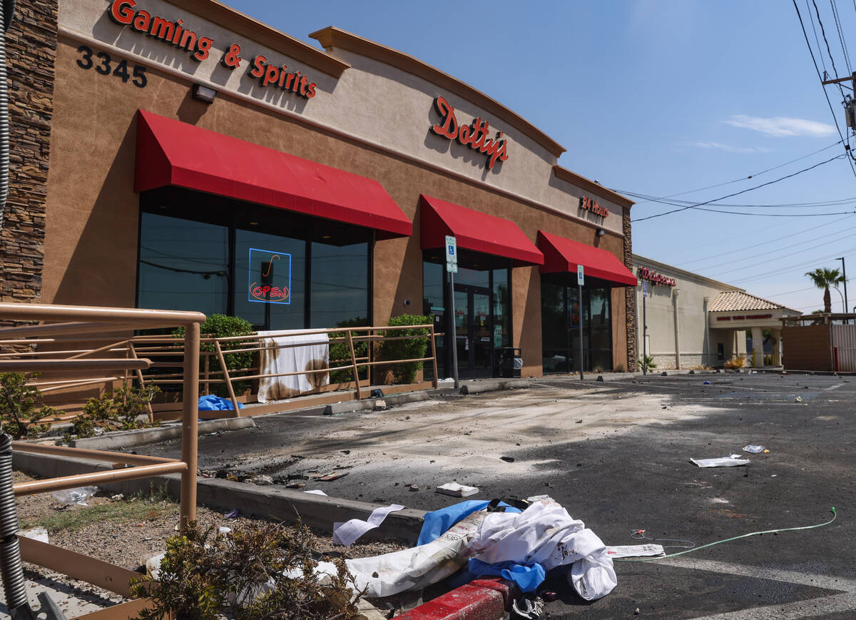 Dotty’s parking lot crash leaves 2 dead in east Las Vegas | Traffic | Local