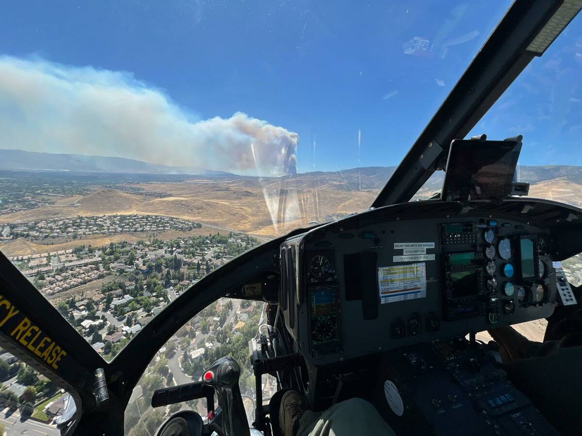 Davis Fire near Reno rages on with some containment as winds blow ...
