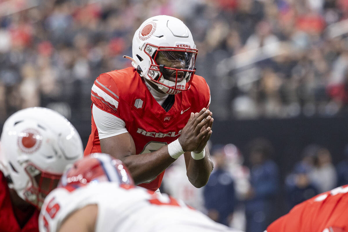 UNLV football prepared with QB Hajj-Malik Williams for Fresno State ...
