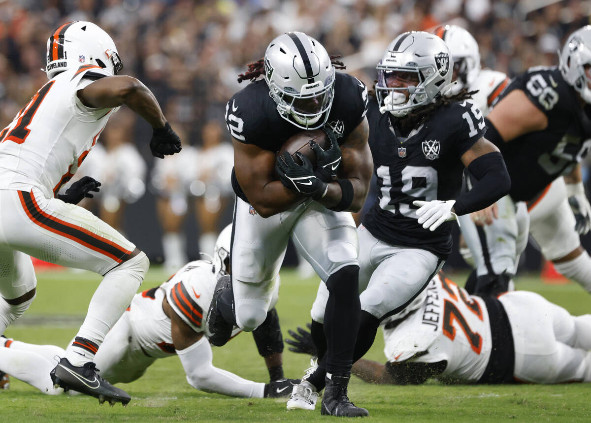 Raiders’ Alexander Mattison earns more carries after Browns win ...