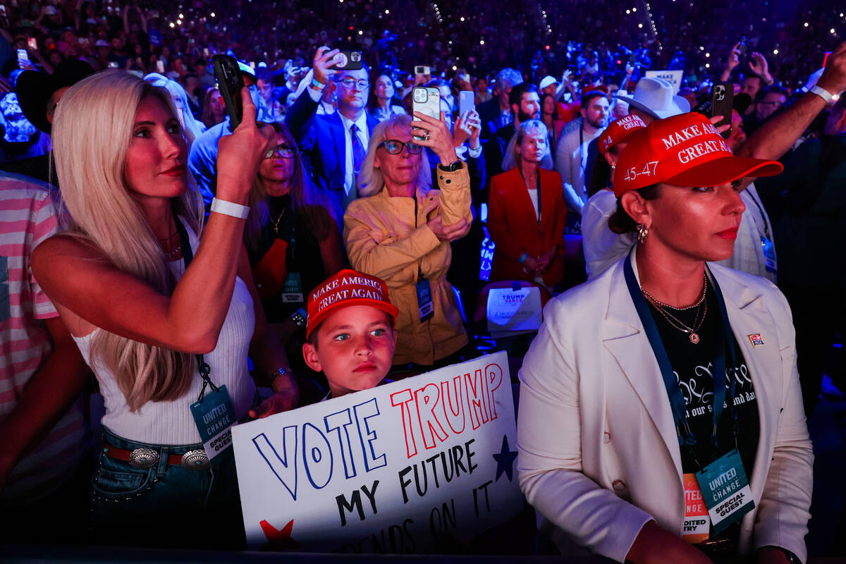5 takeaways from Trump rally at UNLV in Las Vegas — PHOTOS | Nevada ...