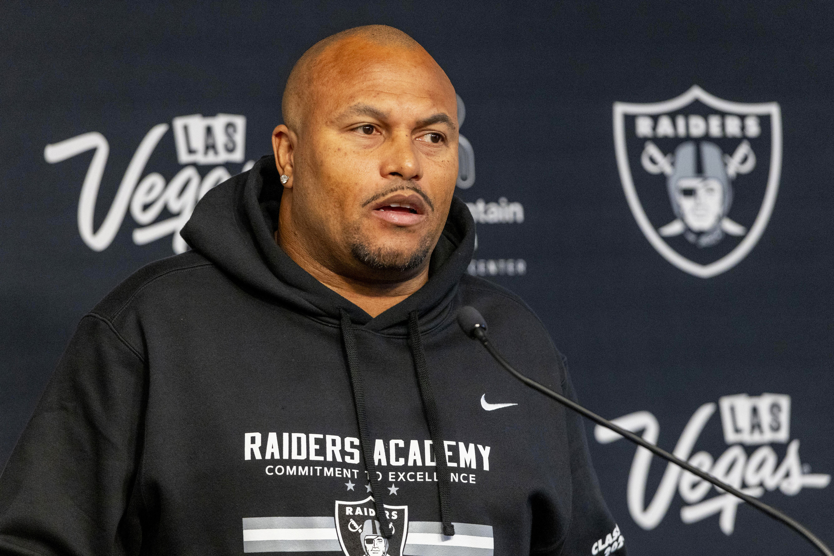 Antonio Pierce speaks after Raiders-Broncos game | Raiders News | Sports