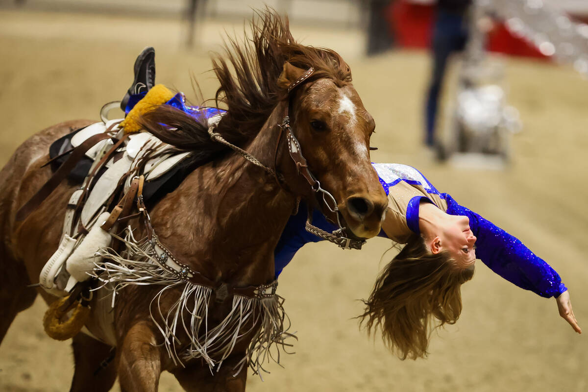 Kelsie Domer wins National Finals Breakaway Roping title | Rodeo | Sports