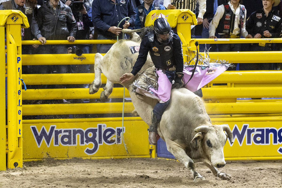 Jace Trosclair carrying mother’s legacy in quest for bull riding title ...