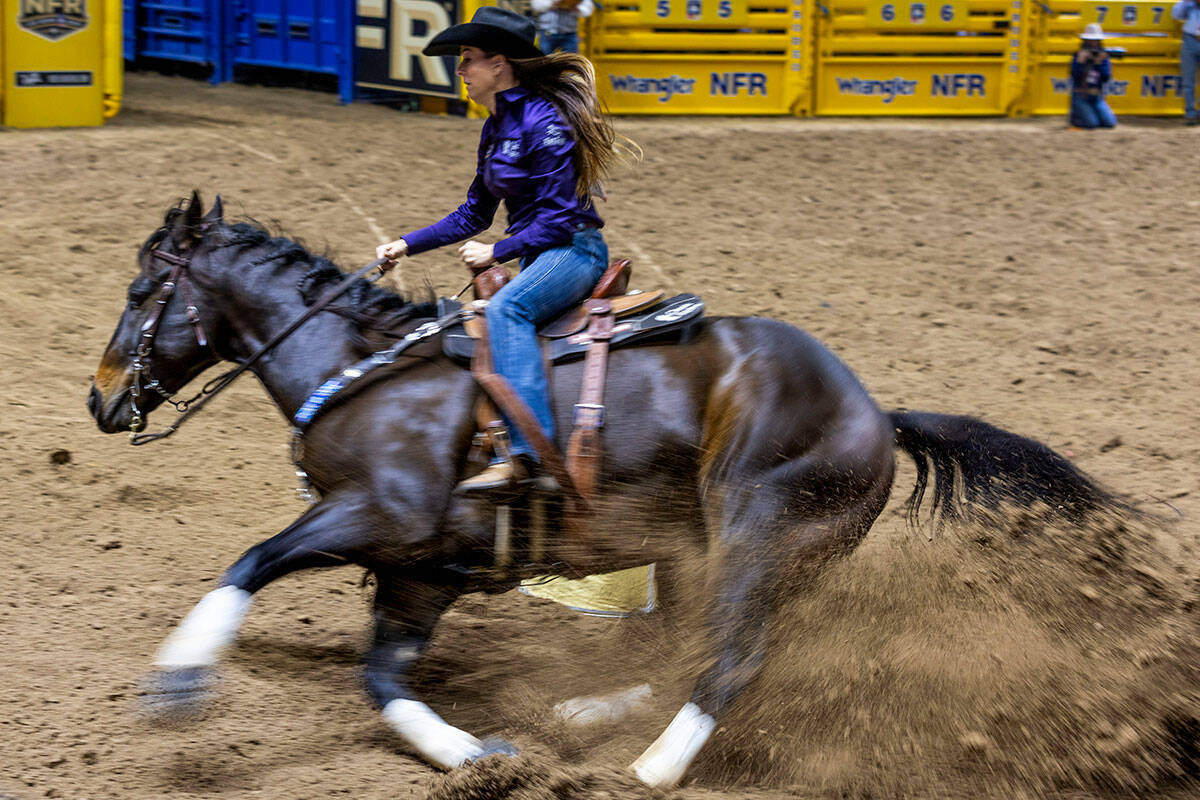 2024 NFR: Kassie Mowry battles Hailey Kinsel for barrel racing title ...