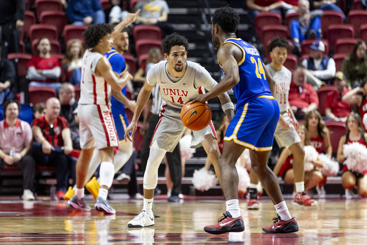 UNLV men’s basketball beats UC Riverside behind Dedan Thomas Jr. | UNLV ...