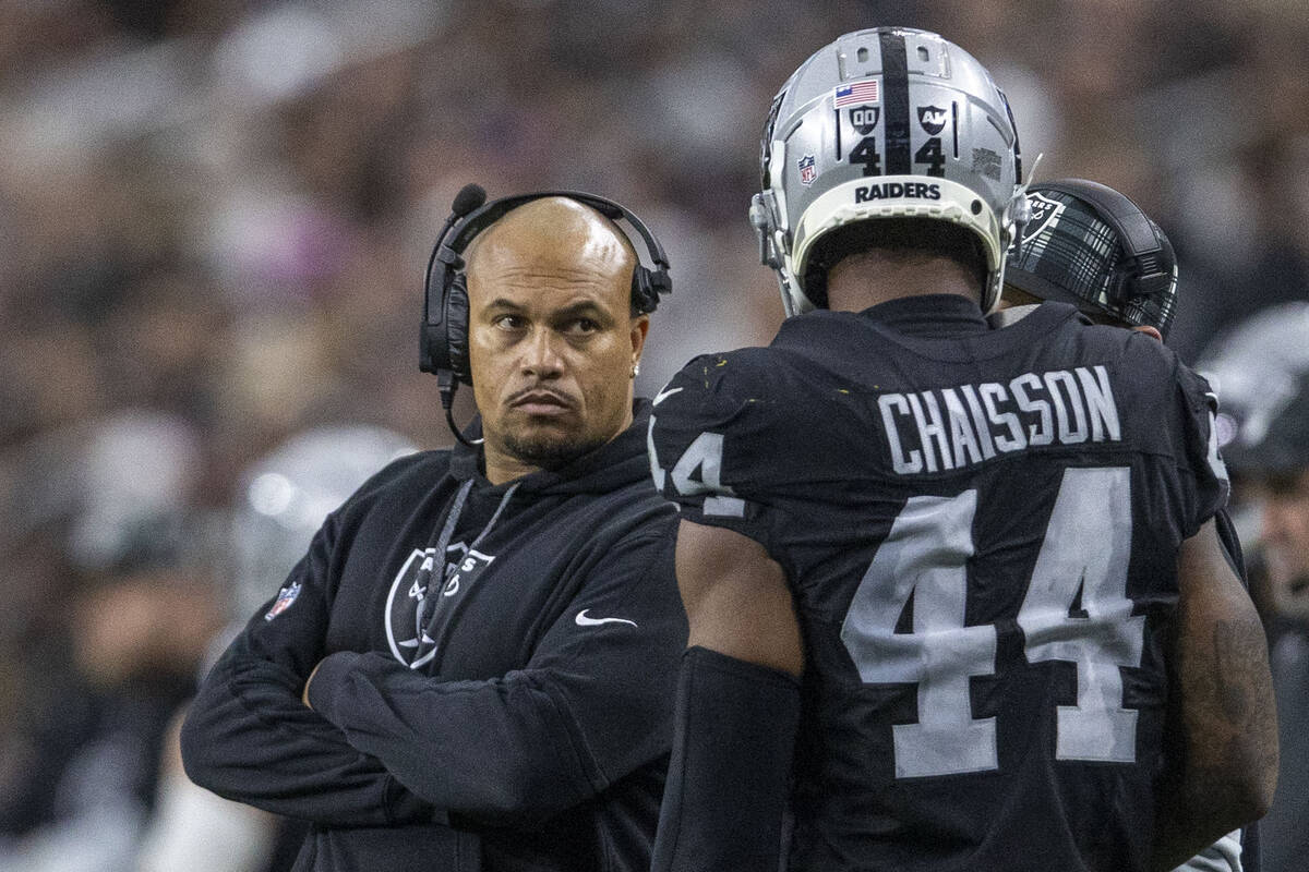 Raiders fire coach Antonio Pierce, retain general manager Tom Telesco | Raiders News | Sports