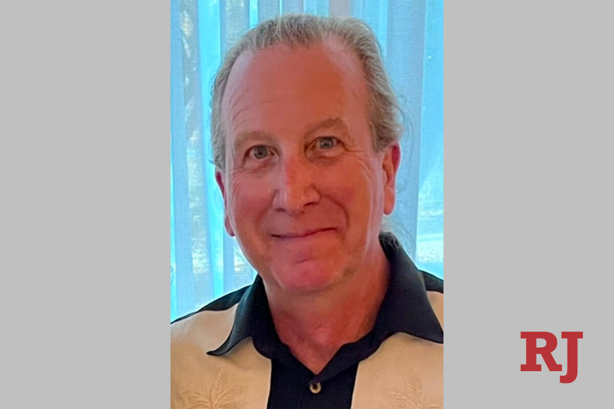 Las Vegas pilot disappears over Nevada as family pursues answers ...