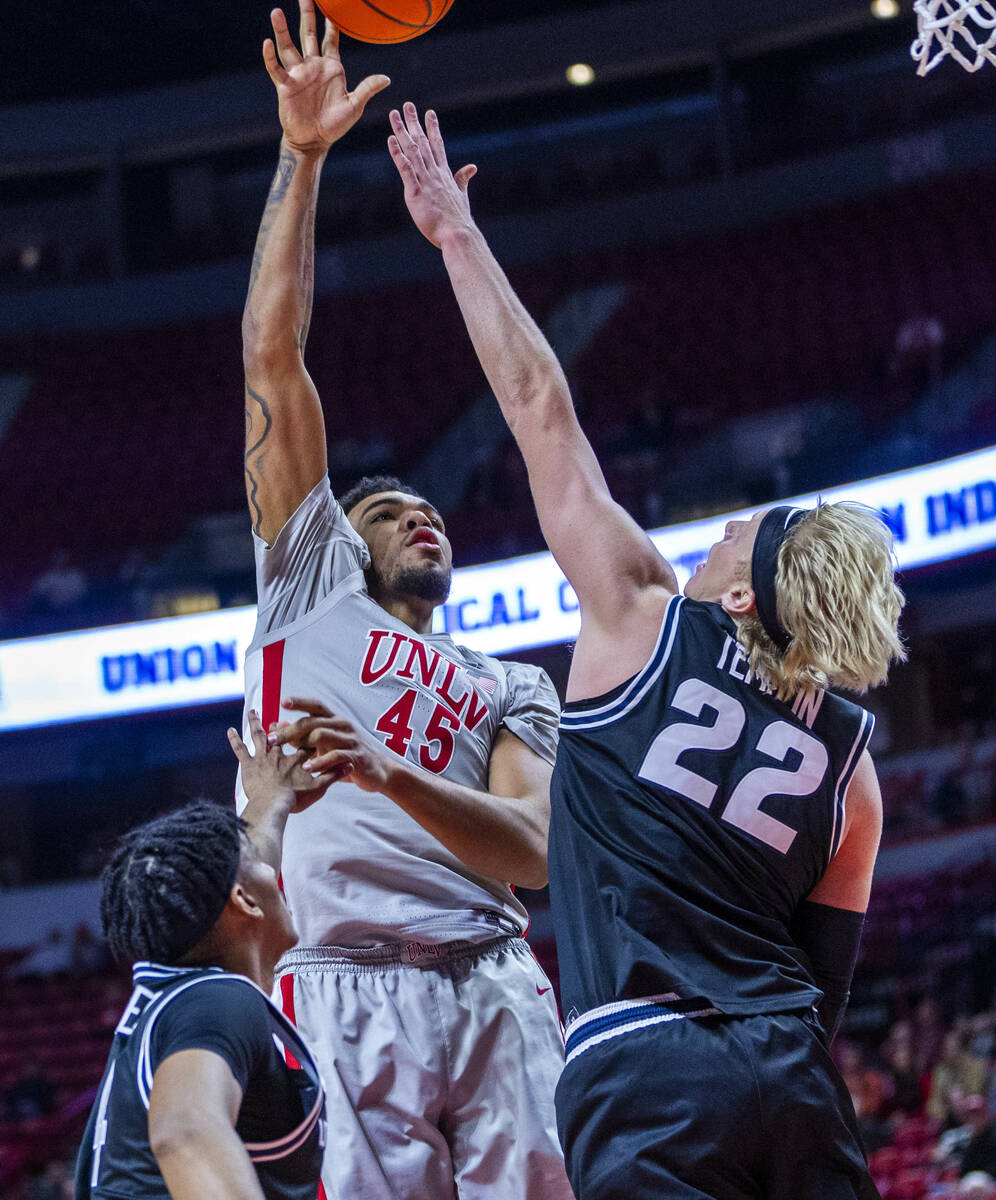 UNLV basketball, Dedan Thomas Jr. upset No. 22 Utah State | UNLV ...
