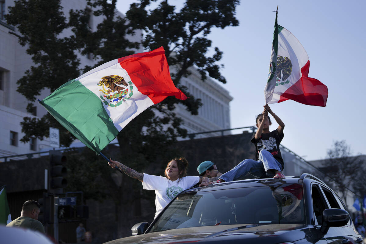 Deportation protesters wave Mexican flags | LETTER | Letters | Opinion
