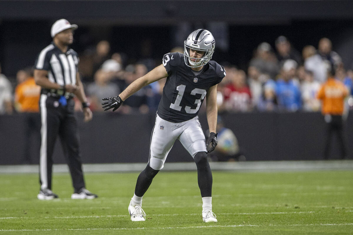 Raiders could sign wide receiver Hunter Renfrow after 2025 NFL draft ...