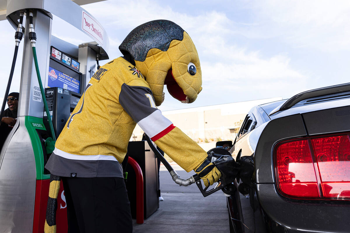 Golden Knights to hold free gas giveaway this week | Henderson | Local