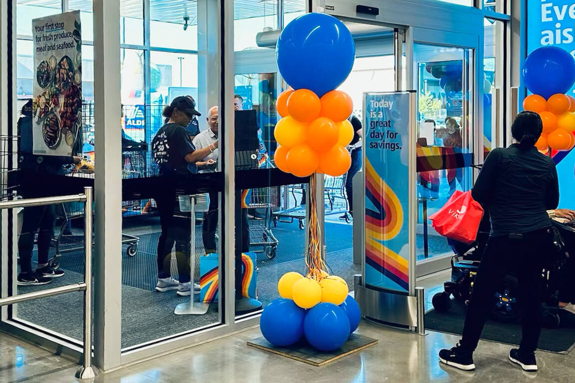 Aldi opens 3rd Las Vegas Valley grocery store on Rainbow Boulevard ...