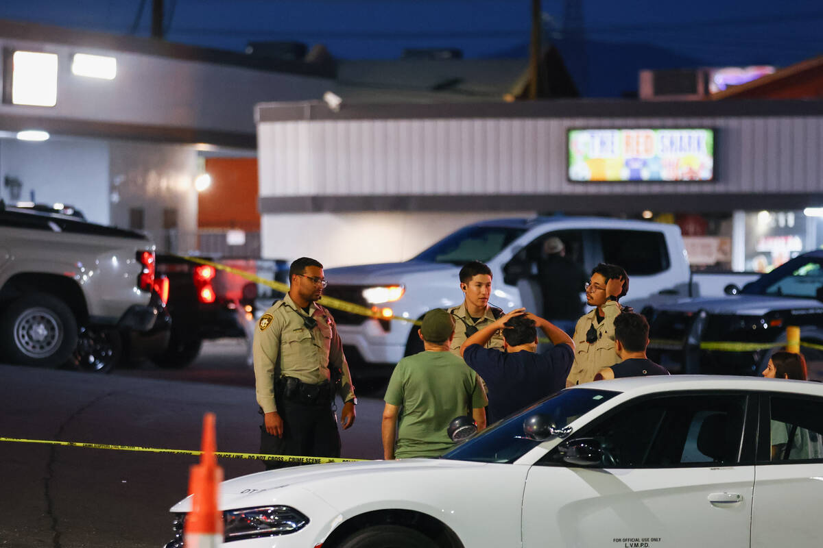 ‘Erratic’ man grabs other man’s gun, kills him near downtown Las Vegas | Homicides | Crime