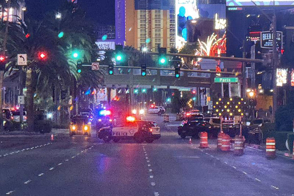 Livestreamed shooting leaves 2 dead in front of Bellagio fountains on Las Vegas Strip; suspect ...