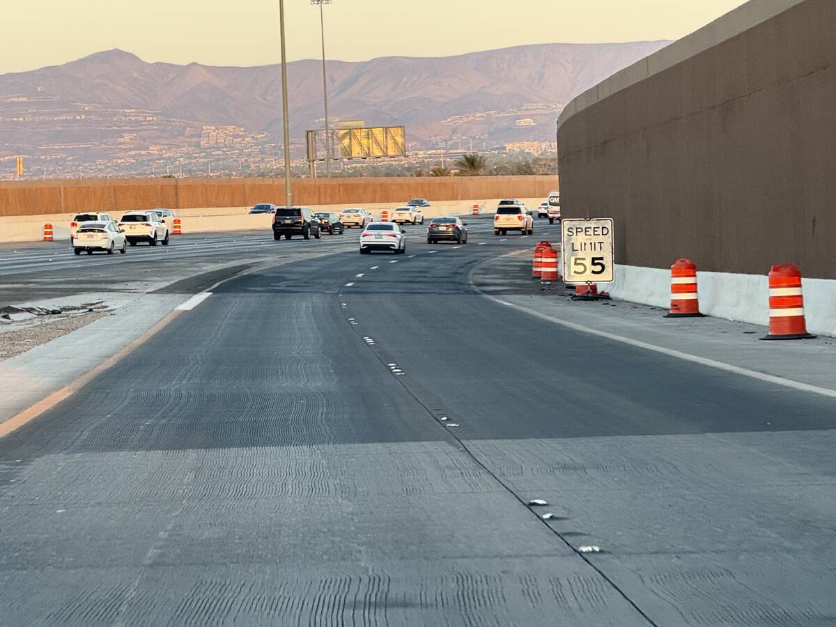215 lane, ramp closures planned for stretch near Harry Reid ...