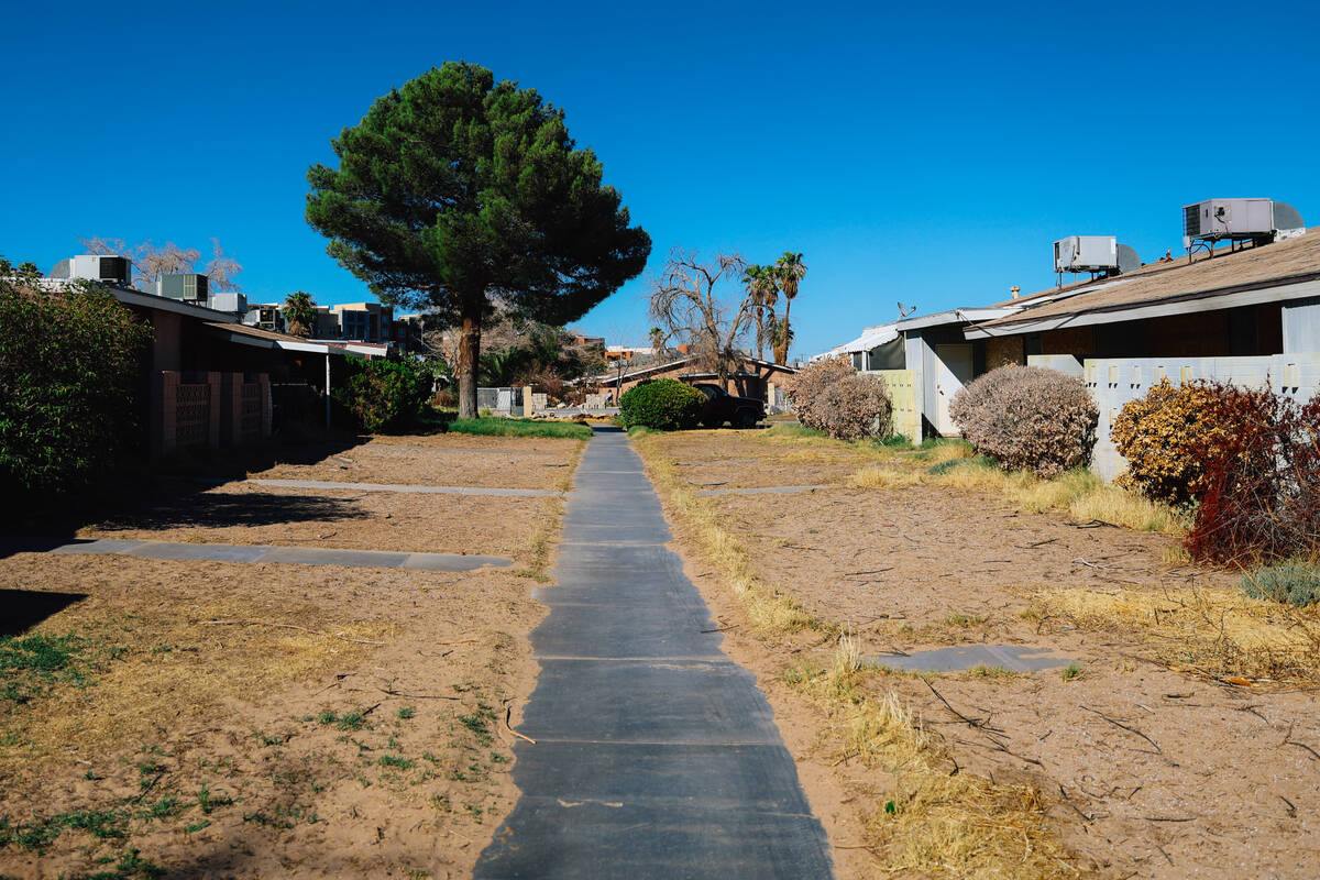 Final days at ‘The Spa’ include uncertainty, eye to future | Local Las ...