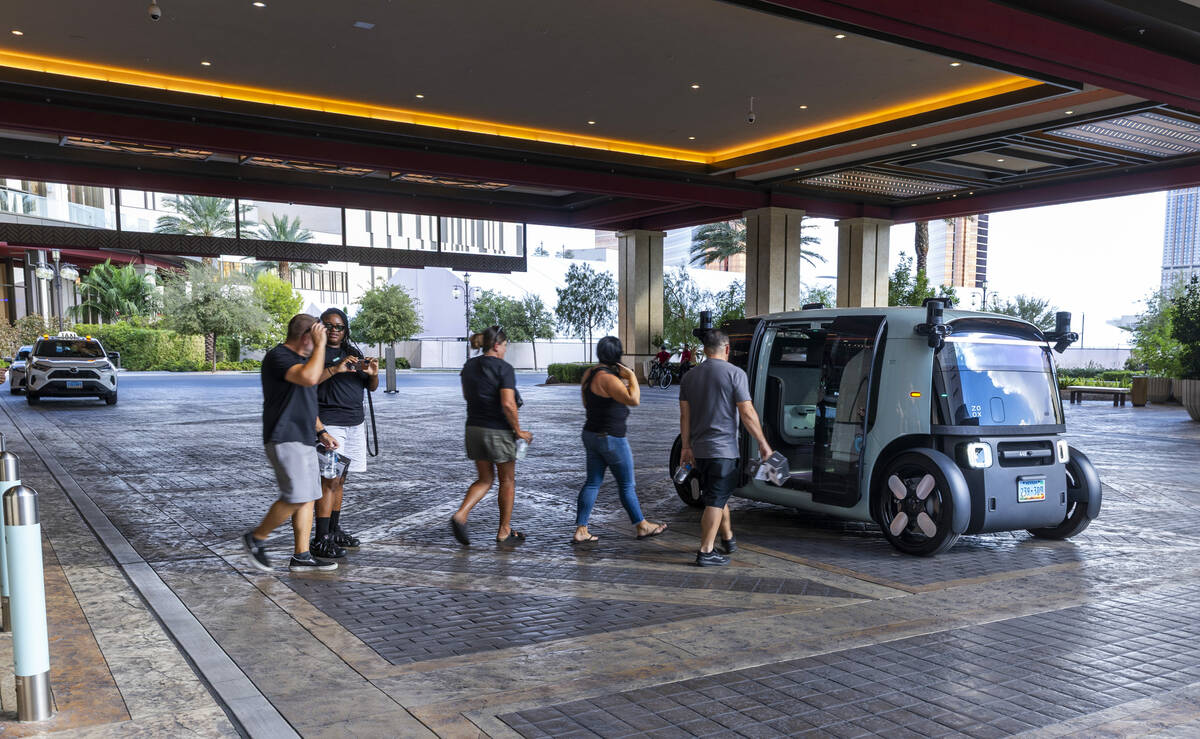 Zoox launches Las Vegas robotaxi service. How to ride for free ...