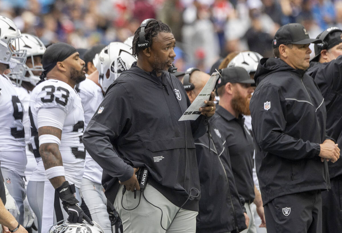 Tom Brady ‘was a great asset for us,’ ex-Raiders coach Antonio Pierce ...