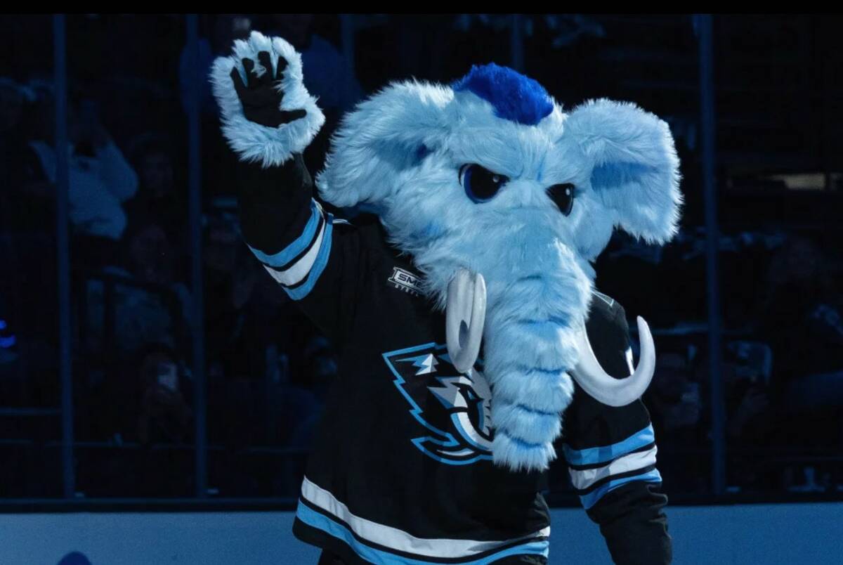 Tusky unveiled as Utah Mammoth mascot | Sports