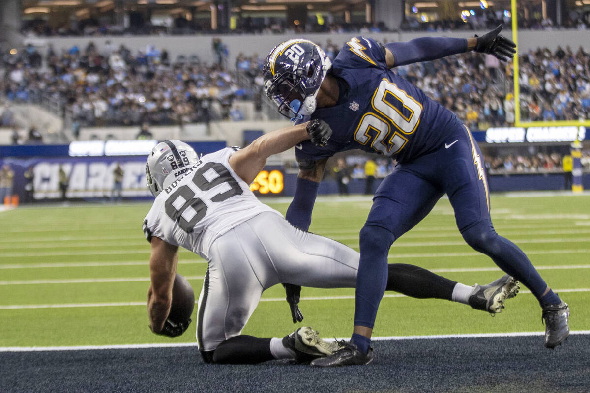Brock Bowers’ TD catch vs. Chargers goes viral — VIDEO | Raiders News ...